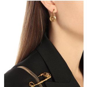 Versace | Jewelry | New Versace Gold Tone Medusa Safety Pin Brooch ...